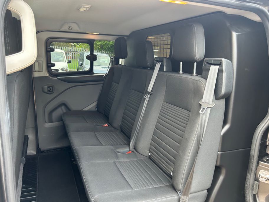 Used FORD TRANSIT CUSTOM 300 SWB *AUTO* CREW VAN LIMITED 2.0 TDCI *170 ...