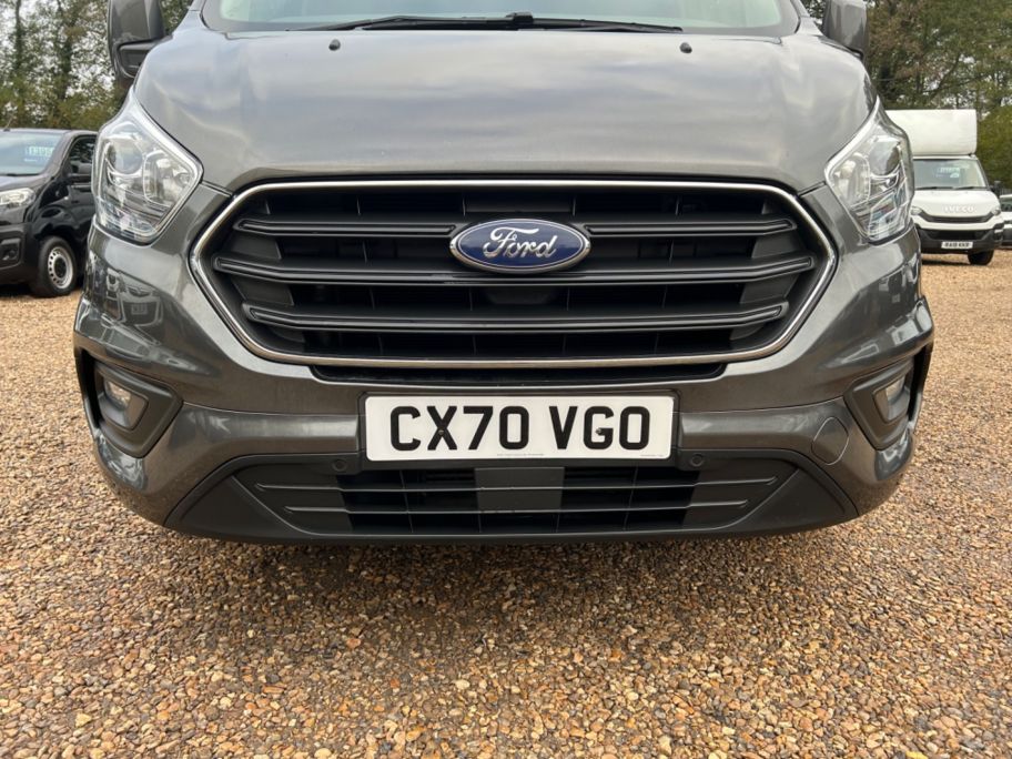 Used FORD TRANSIT CUSTOM 300 SWB *AUTO* CREW VAN LIMITED 2.0 TDCI *170 ...